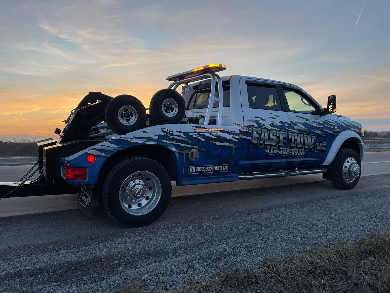 Towing Near Me | Cedar Rapids, IA | Fast Tow